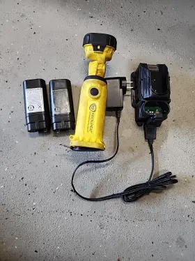 STREAMLIGHT Knucklehead Flashlight Led Magnetic Worklight